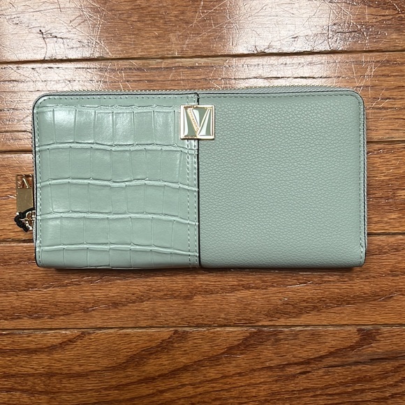 Victoria's Secret | Bags | Victorias Secret Croc Sea Salt Green Womens ...